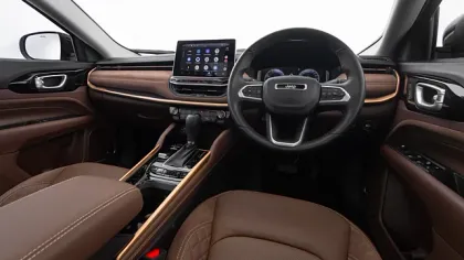 Jeep Meridian X Price in India 2025, Full Specs & Review | Smartprix