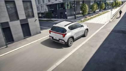 Kia Sonet X Line Turbo DCT Price in India 2025, Full Specs & Review ...