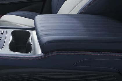 BYD Atto 3 Dynamic Price in India 2024, Full Specs & Review | Smartprix