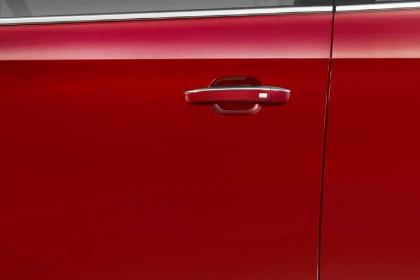 MG ZS EV Executive Price in India 2024, Full Specs & Review | Smartprix