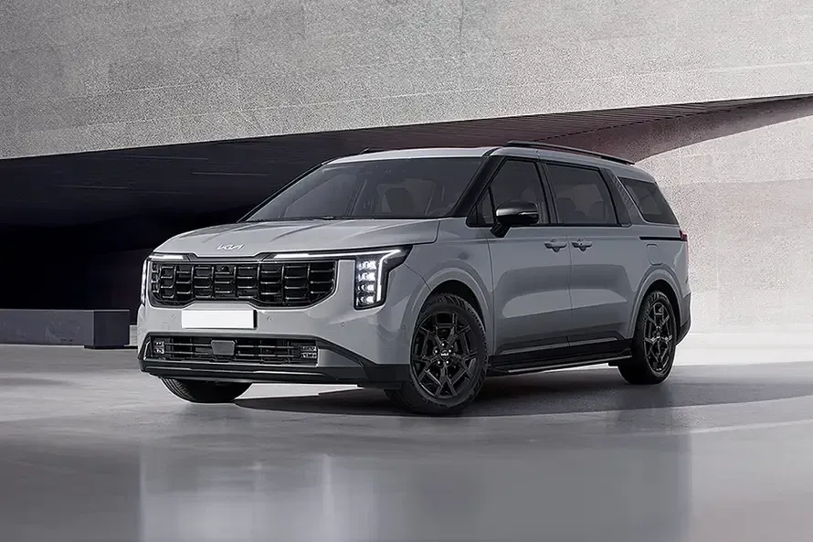 Kia Carnival Price in India 2026, Full Specs & Review | Smartprix