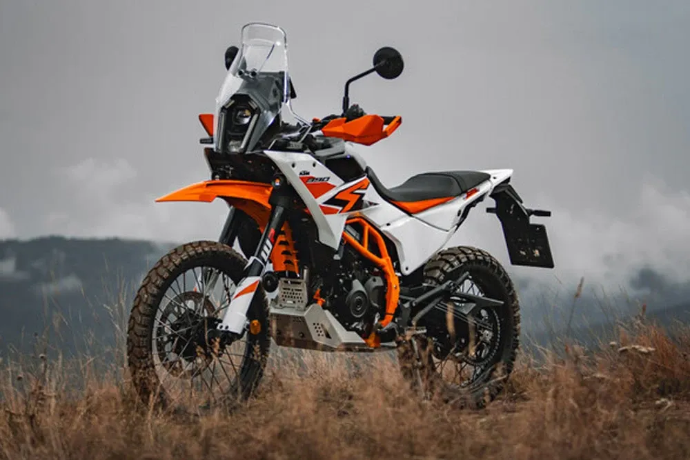 KTM 390 Adventure Price in India 2025, Full Specs & Review | Smartprix