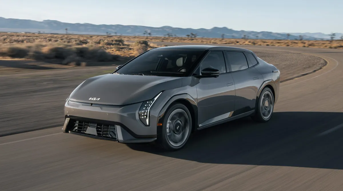 Kia EV4 Price in India 2025, Full Specs & Review | Smartprix