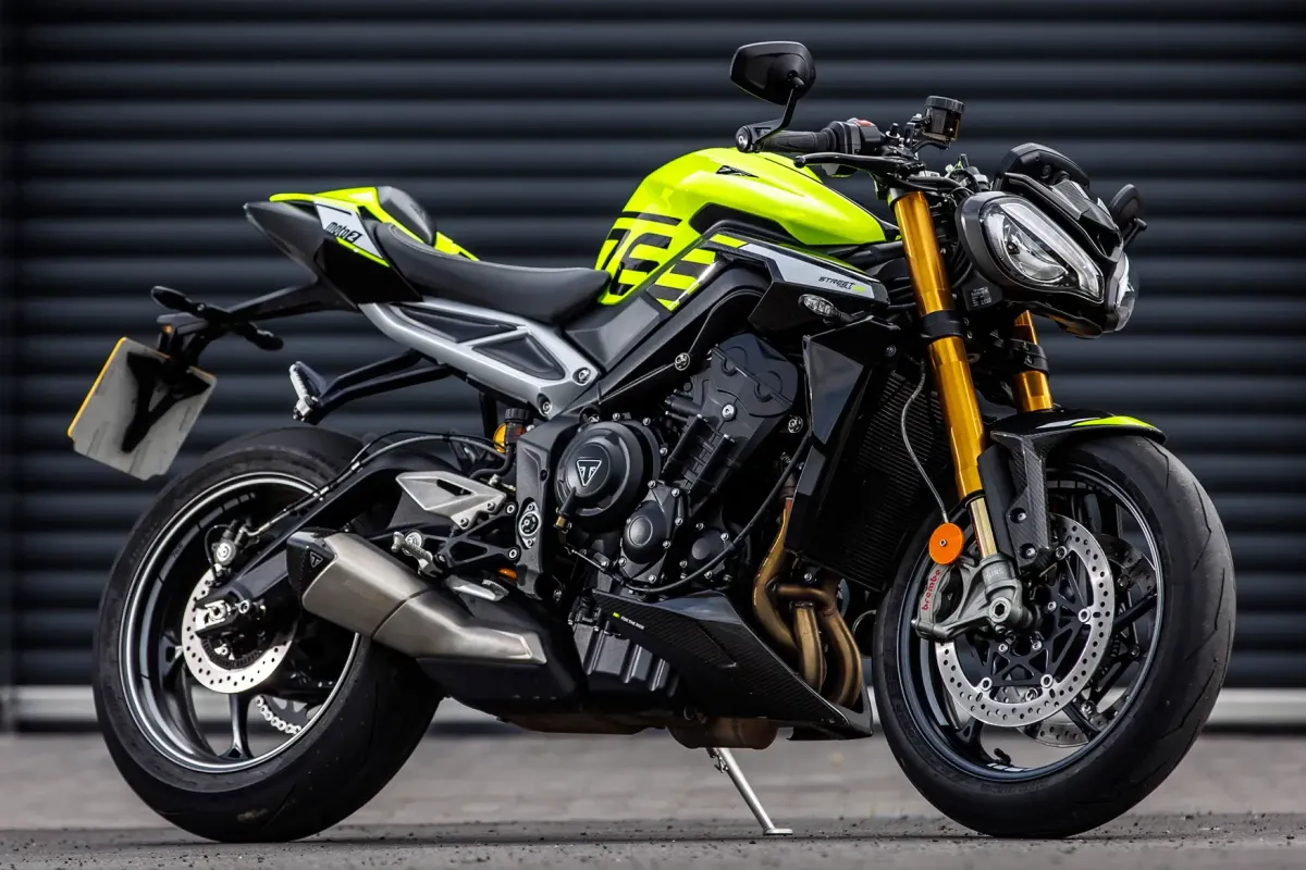 Triumph Street Triple 765 R - Price in India (Mar 2026), Specs, Reviews ...