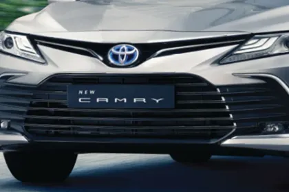 Toyota Camry 2.5 Hybrid - Price in India (May 2026), Specs, Reviews ...