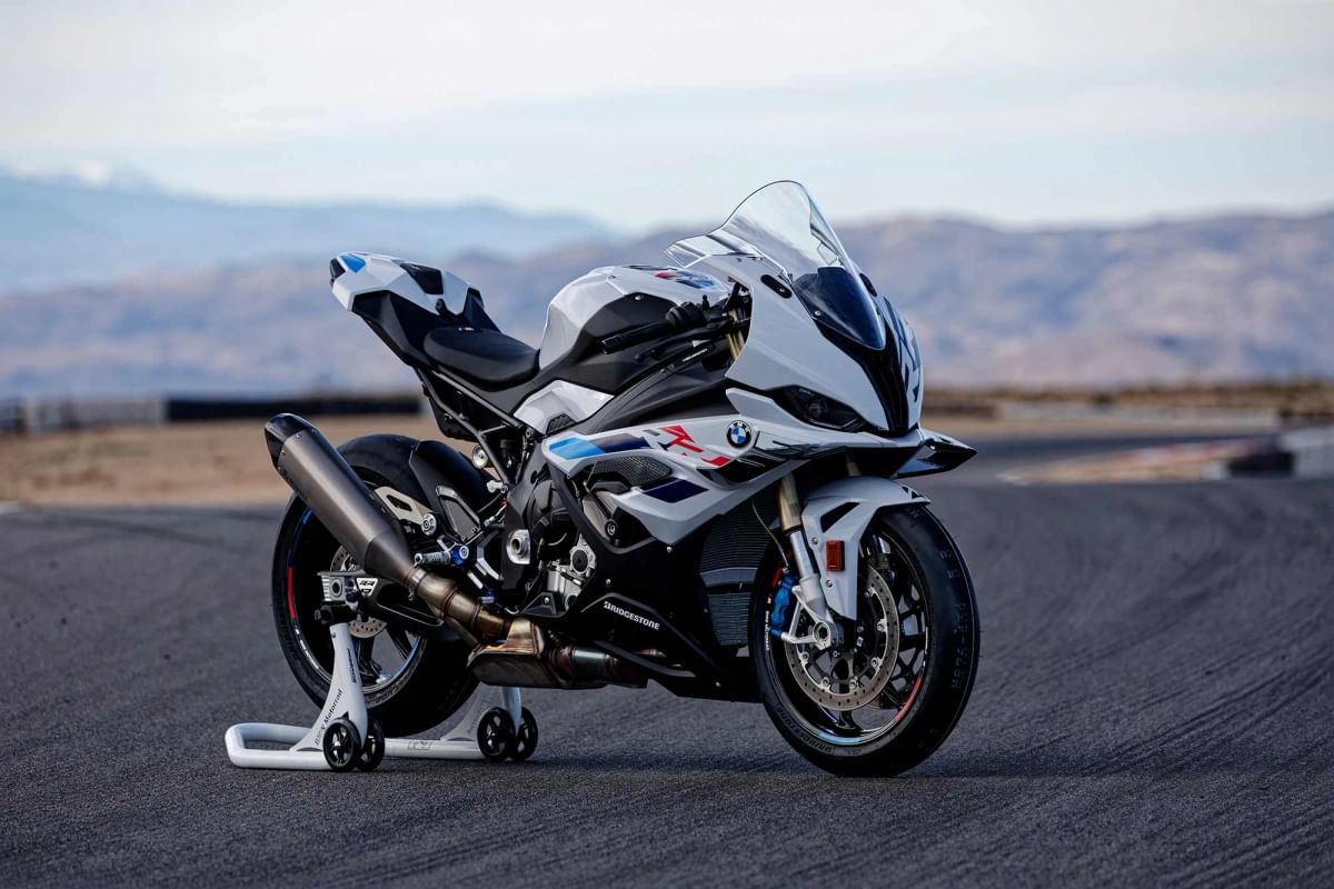 BMW S 1000 RR Pro Price in India 2024, Full Specs & Review | Smartprix