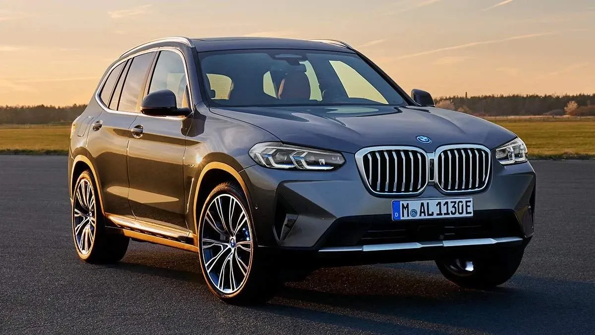 BMW X3 Price in India 2025, Full Specs & Review | Smartprix