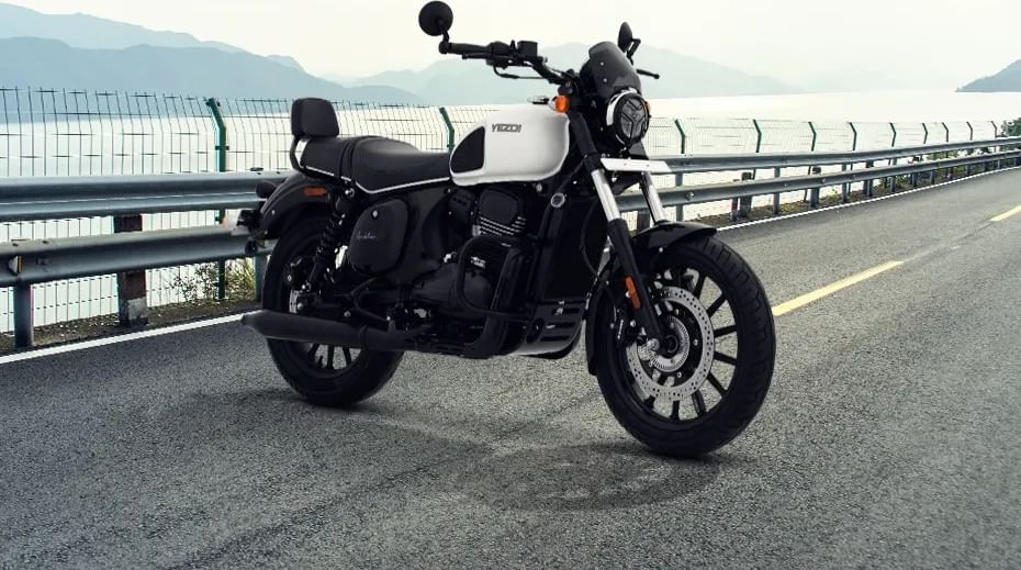 Yezdi Roadster Dark Price in India 2024, Full Specs & Review | Smartprix