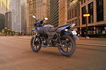 Bajaj Pulsar 220F Price in India 2025, Full Specs & Review | Smartprix