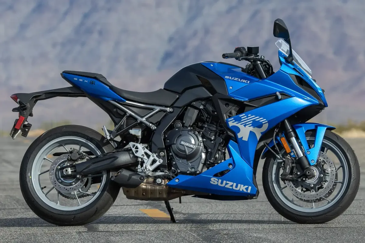 Suzuki GSX-8R Price in India 2025, Full Specs & Review | Smartprix