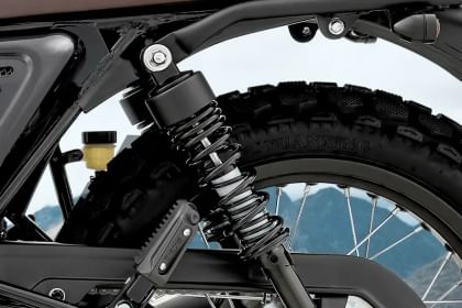 Keeway SR 125 Price in India 2025, Full Specs & Review | Smartprix