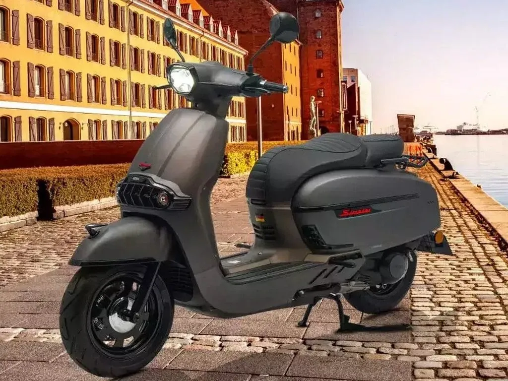 Keeway Sixties 300i Price in India 2025, Full Specs & Review | Smartprix