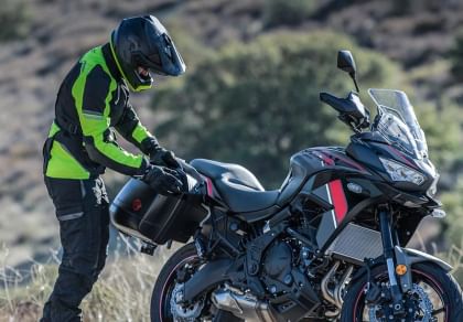 Kawasaki Versys 650 Price in India 2025, Full Specs & Review | Smartprix