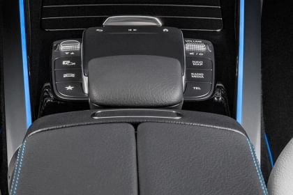 Mercedes-Benz EQA 250 Plus Price in India 2024, Full Specs & Review ...