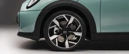 Mini Cooper S 2024 Price in India 2025, Full Specs & Review | Smartprix