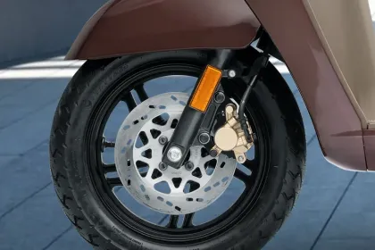 TVS Jupiter Classic Price in India 2025, Full Specs & Review | Smartprix