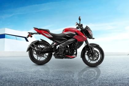Bajaj Pulsar NS200 Price in India 2025, Full Specs & Review | Smartprix