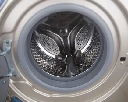 Carrier Midea MWMFL080CDR 8kg Fully Automatic Front Load Washing ...