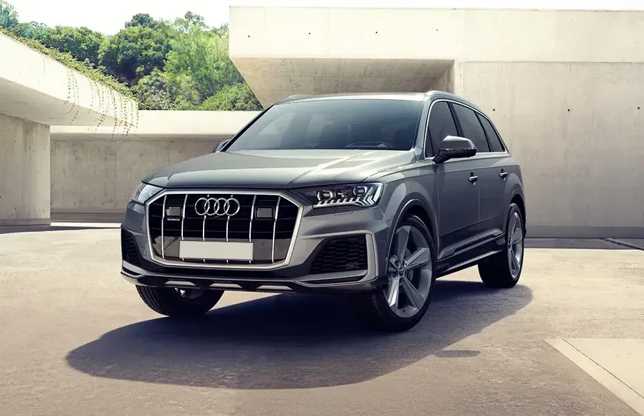 Audi Q7 Technology W/O Matrix - Price in India (Mar 2026), Specs ...