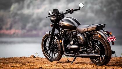 Jawa 42 Price in India 2025, Full Specs & Review | Smartprix