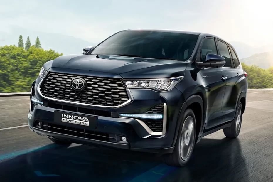 Toyota Innova Hycross ZX 7 STR Hybrid Price in India 2025, Full Specs ...