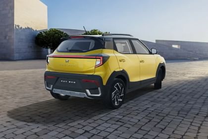 Mahindra XUV 3XO AX5 Price in India 2025, Full Specs & Review | Smartprix