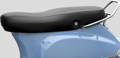 Vespa VXL 125 Dual Price in India 2024, Full Specs & Review | Smartprix