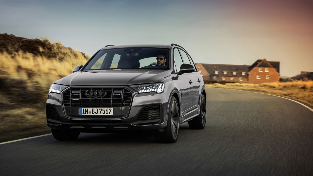 Audi Q7 Bold Edition Price in India 2025, Full Specs & Review | Smartprix