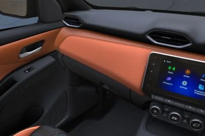 Nissan Magnite Visia Price in India 2025, Full Specs & Review | Smartprix