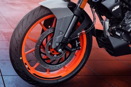 KTM 200 Duke Price in India 2025, Full Specs & Review | Smartprix