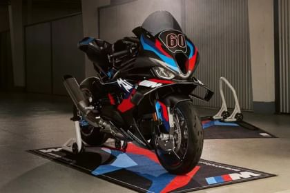 BMW M 1000 RR Price in India 2025, Full Specs & Review | Smartprix