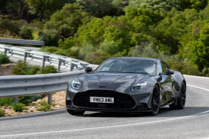 Aston Martin Vanquish Price in India 2025, Full Specs & Review | Smartprix