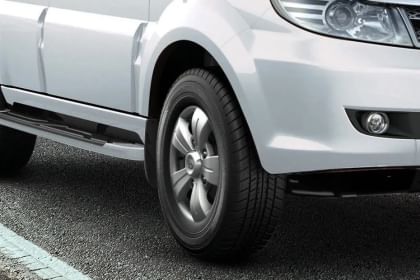 Tata Safari Smart Price in India 2024, Full Specs & Review | Smartprix