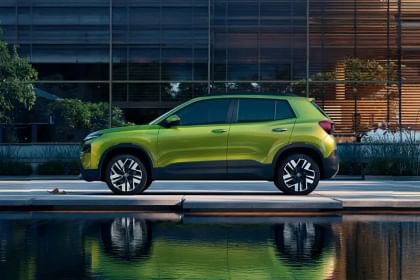 Skoda Kylaq Signature Plus Price in India 2025, Full Specs & Review ...