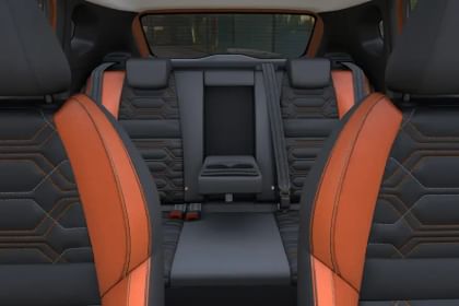 Nissan Magnite Visia AMT Price in India 2025, Full Specs & Review ...