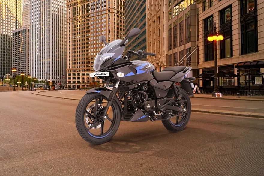 Bajaj Pulsar 220F Price in India 2025, Full Specs & Review | Smartprix