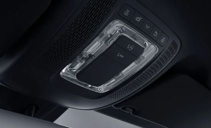 Mercedes-Benz GLA 220d Price in India 2025, Full Specs & Review | Smartprix