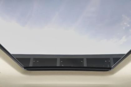 MG Hector Sharp Pro Price in India 2024, Full Specs & Review | Smartprix