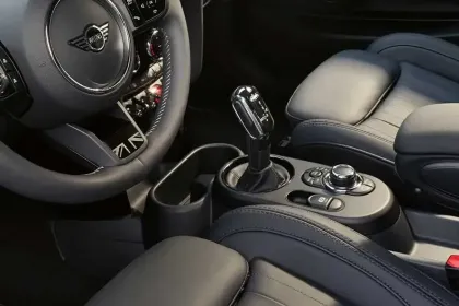 Mini Cooper S Price in India 2025, Full Specs & Review | Smartprix